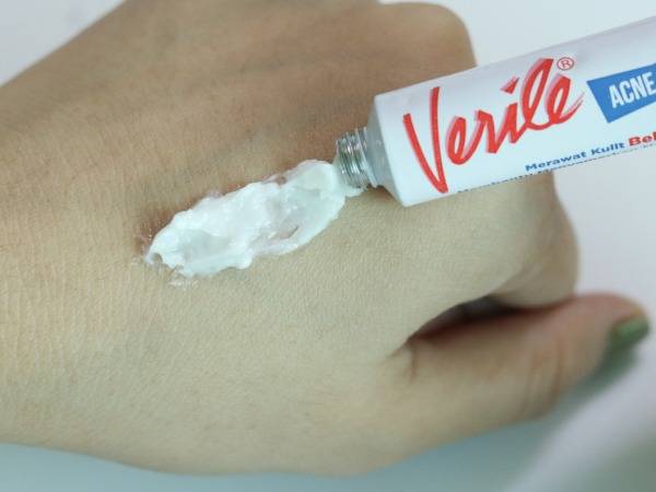 Review: Verile Acne Series, Rangkaian Produk untuk Atasi Jerawat di ...