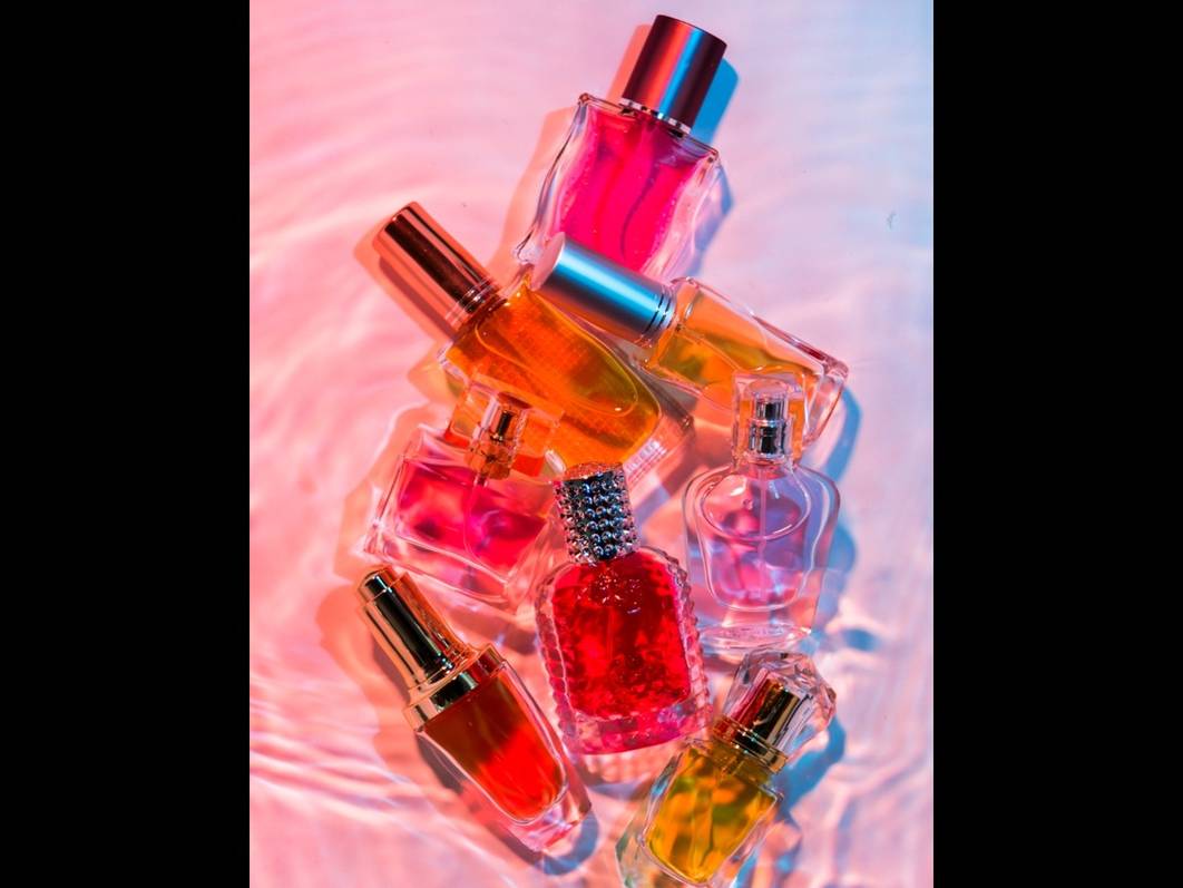 Mengenal Parfum Oud yang Disebut Punya Aroma yang Bold, Sensual ...